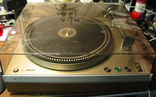 Virtueel radio en tv museum Lekkerkerk Philips 22GA312